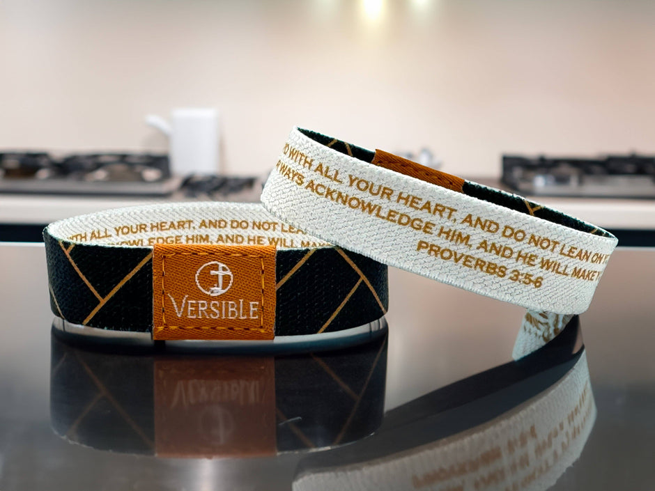 Versible Bracelets – Duncan Gift Shop